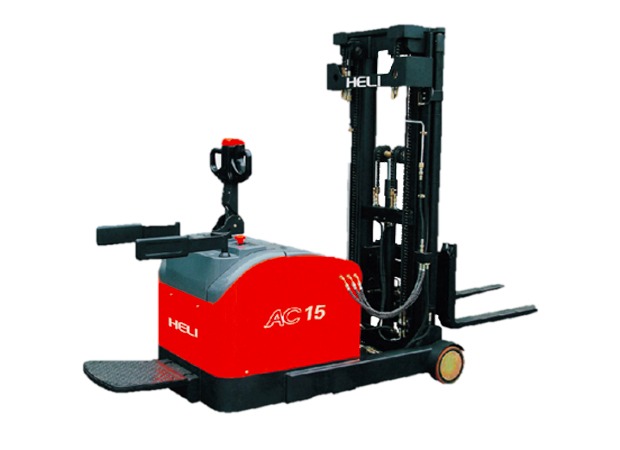 Équipement MCF - Gerbeur Électrique - Contrepoids - 3,000 lbs CQDH14-850